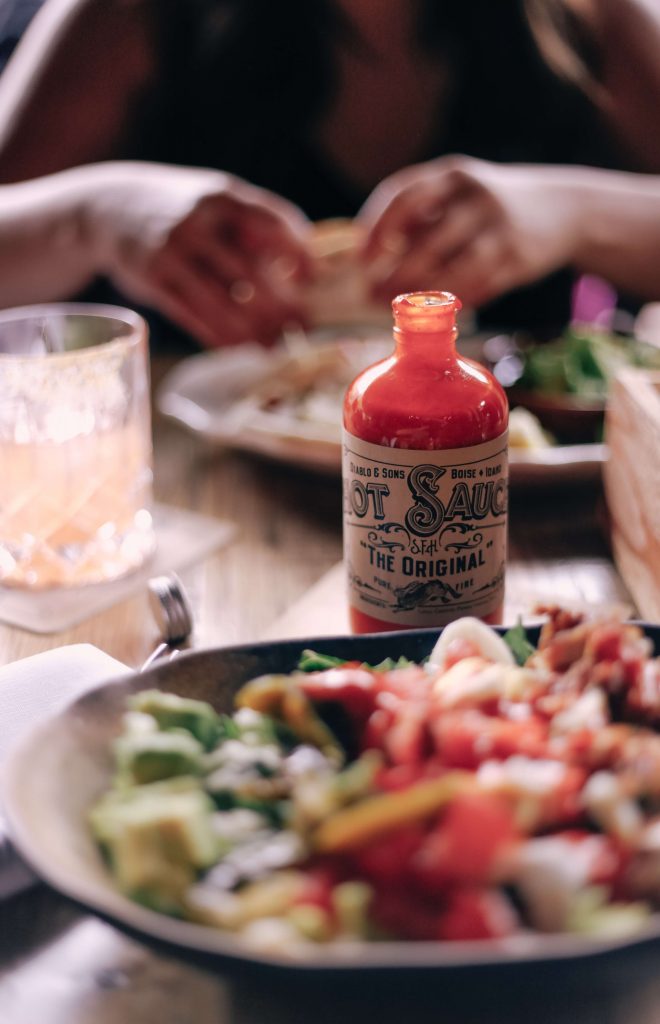 The Best Sriracha Substitutes to Give Flavor to Your Burgers - Food ...